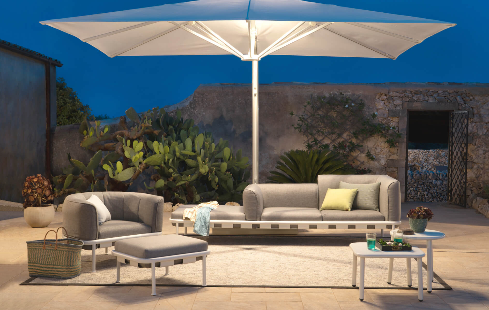 Shade Pro Sonnenschirm 3x3 m antikeisen beige