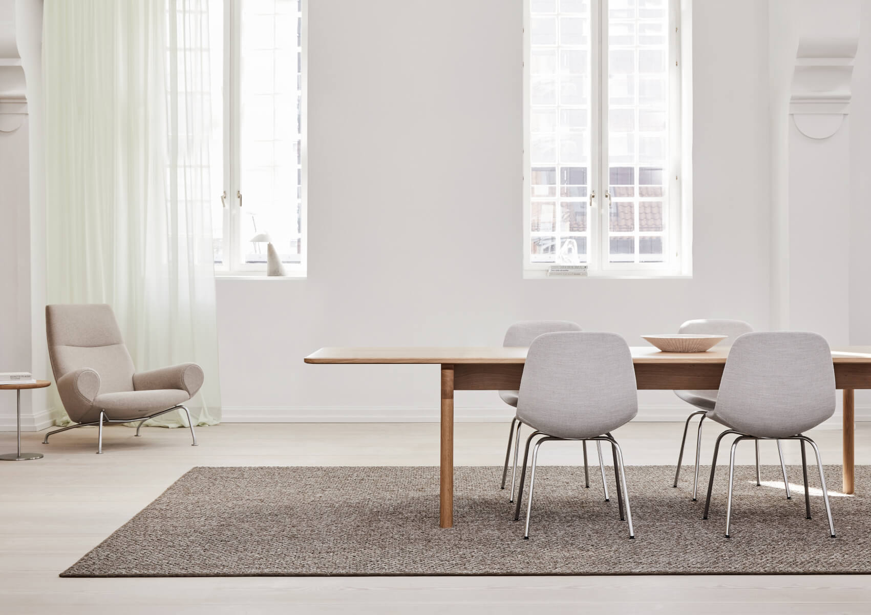 Fredericia - Wegner Queen Chair, brushed steel / hallingdal 116