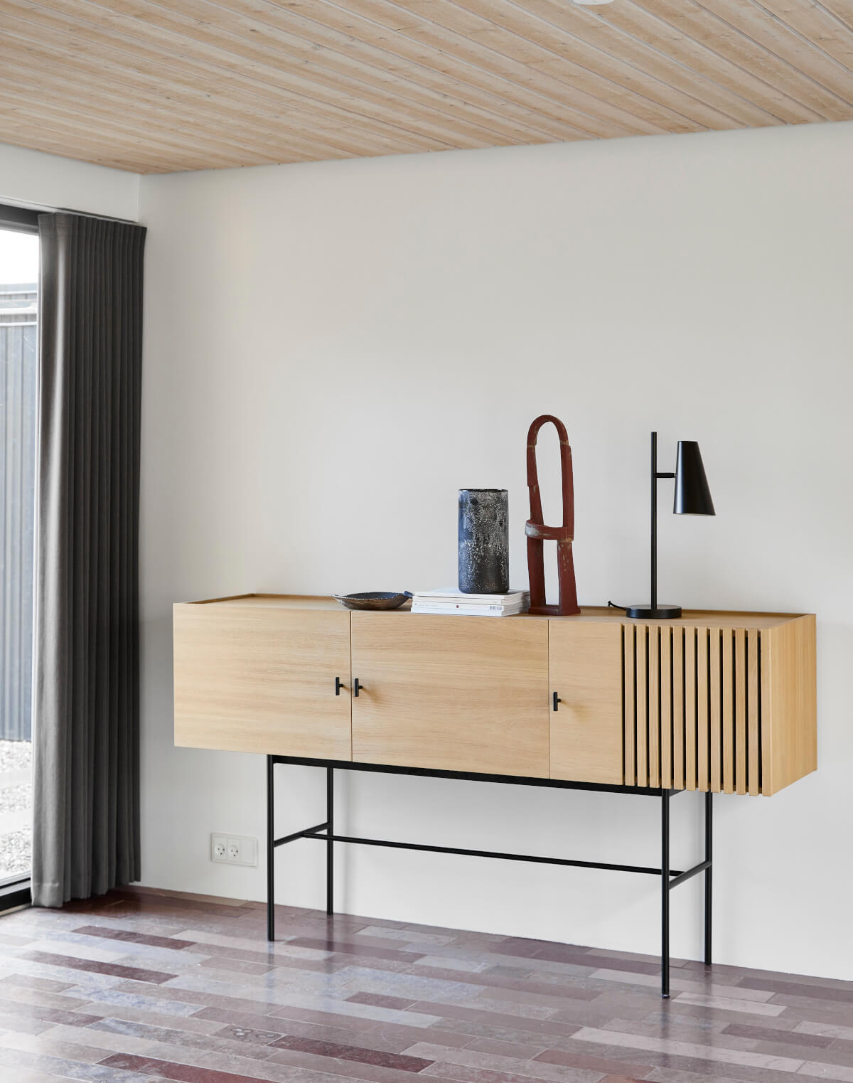Woud - Array Sideboard, 180 cm, eiche weiß pigmentiert